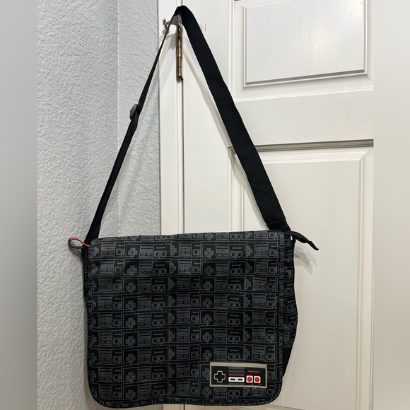 Nintendo | Bags | Nintendo Rare Retro Controller Pattern Laptop ...